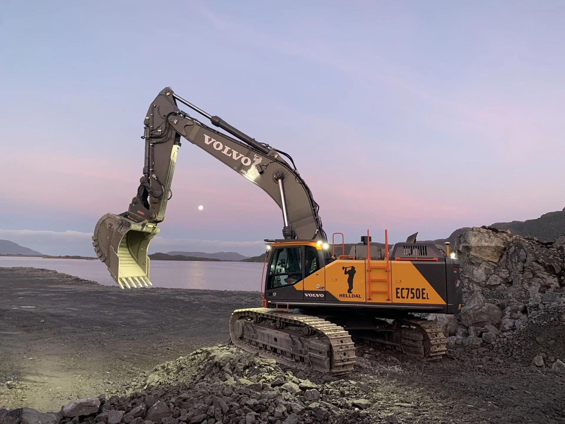 DIG JIM — Helldal AS