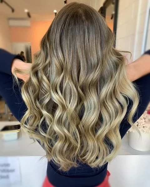 Mobile Hair Colouring, Hairdressers & Stylists at Home