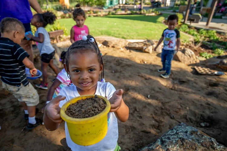 Outdoor Classroom Gardening & Dirt Digging — Good Fieldwork