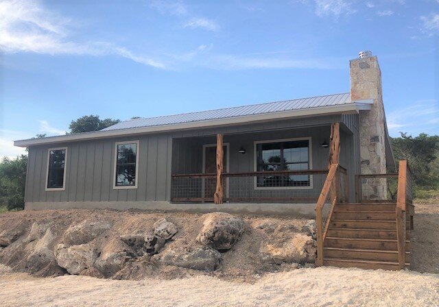 Merle's Manor — Neal's Lodges