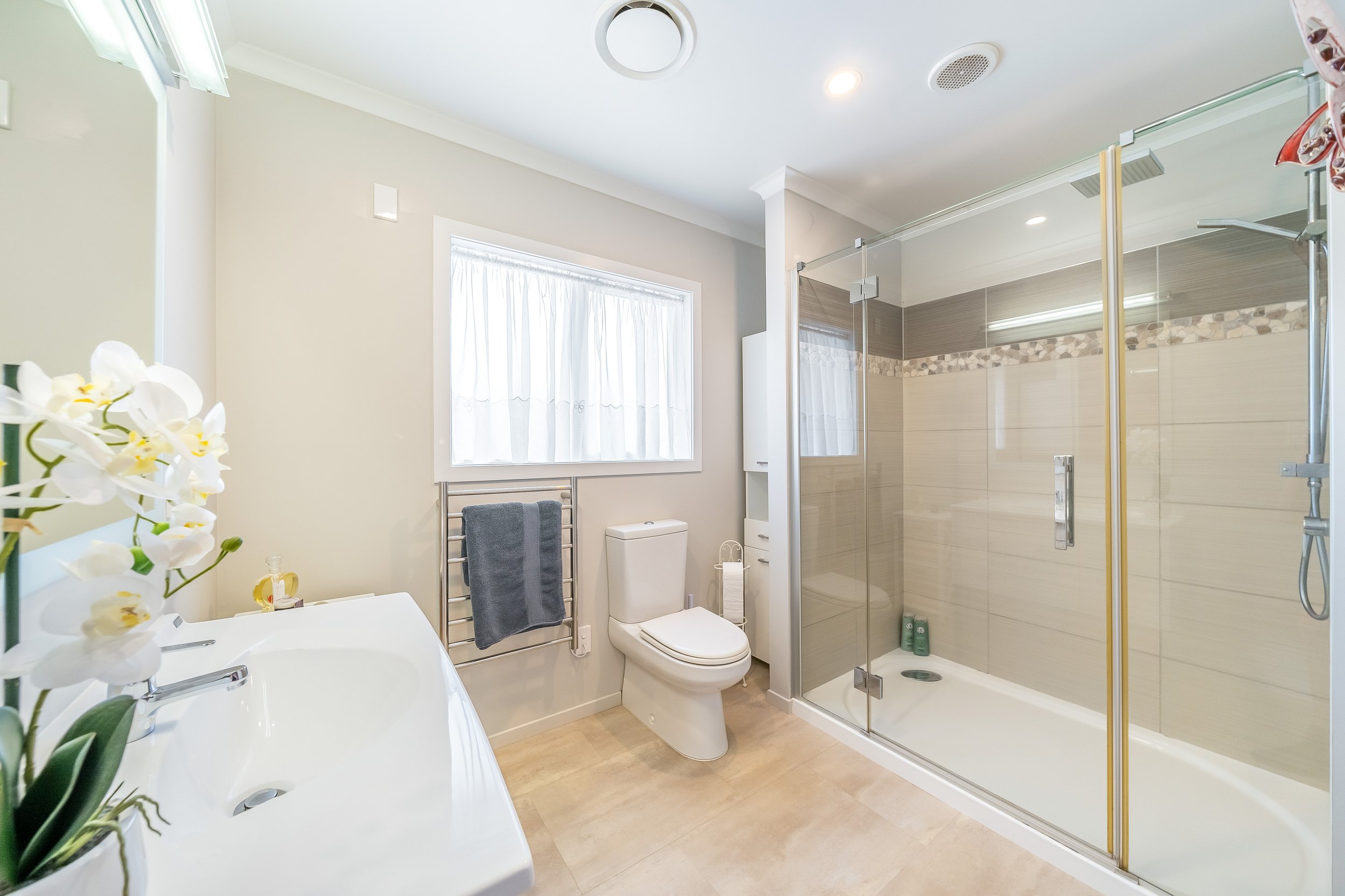 1 Valley View Way — Team Ledger