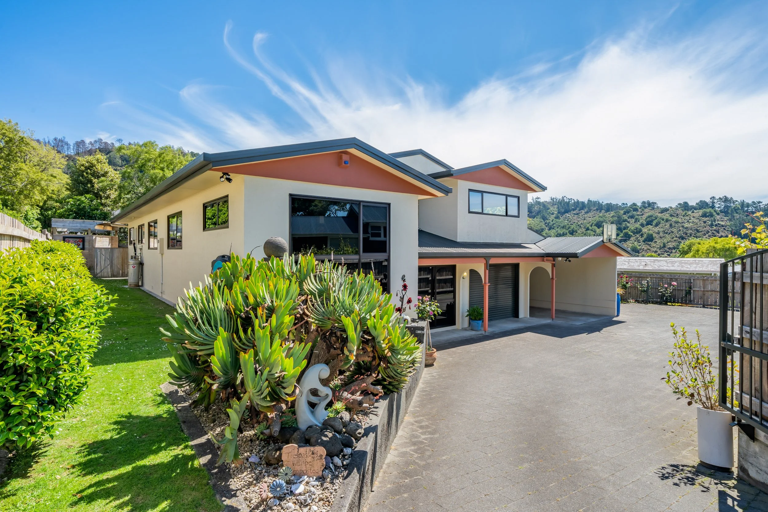 18 Kamahi Street — Team Ledger Real Estate | Harcourts | Hutt Valley
