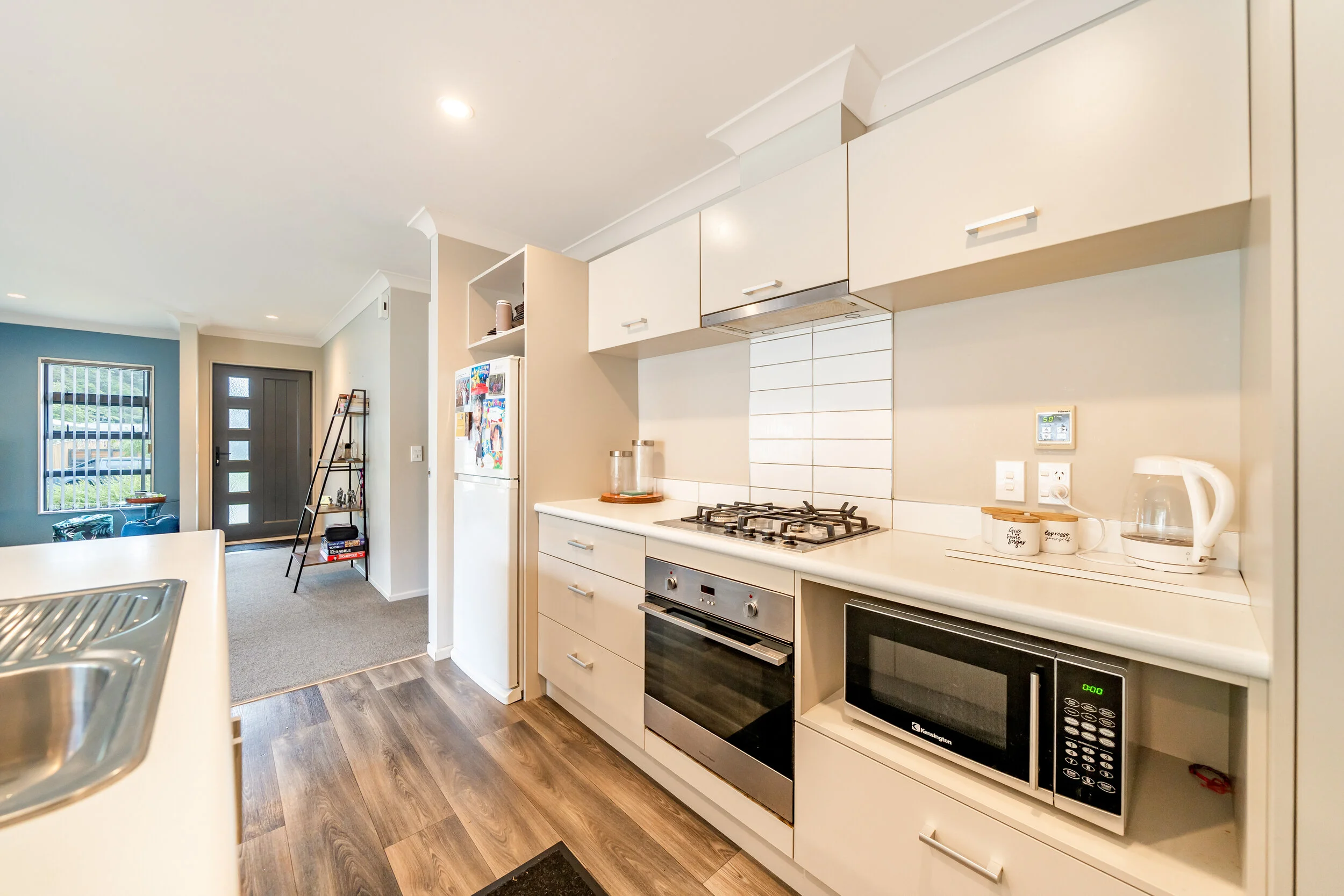 17 Poppy Watts Grove — Team Ledger