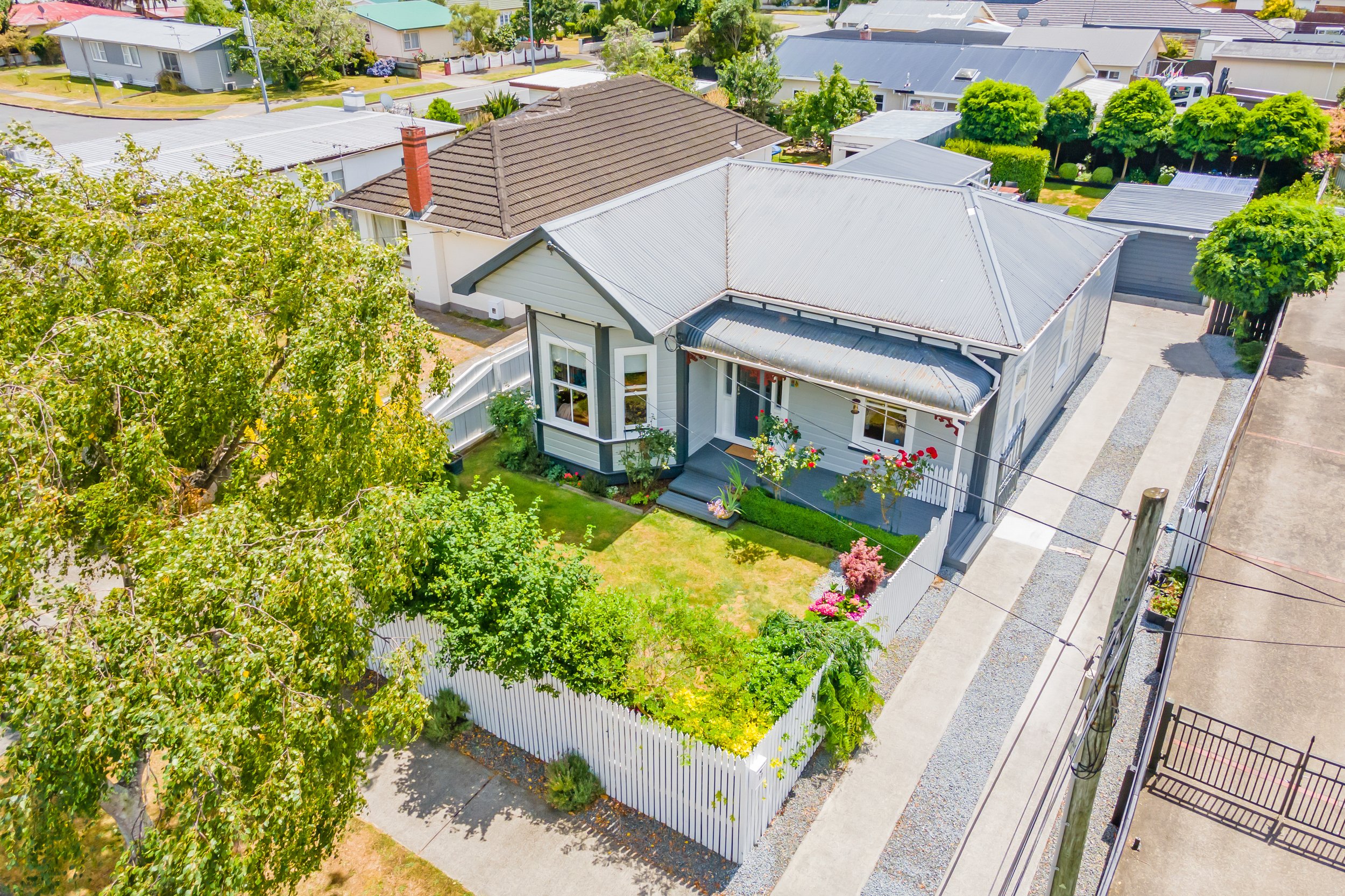 17 Victoria Street — Team Ledger Real Estate | Harcourts | Hutt Valley