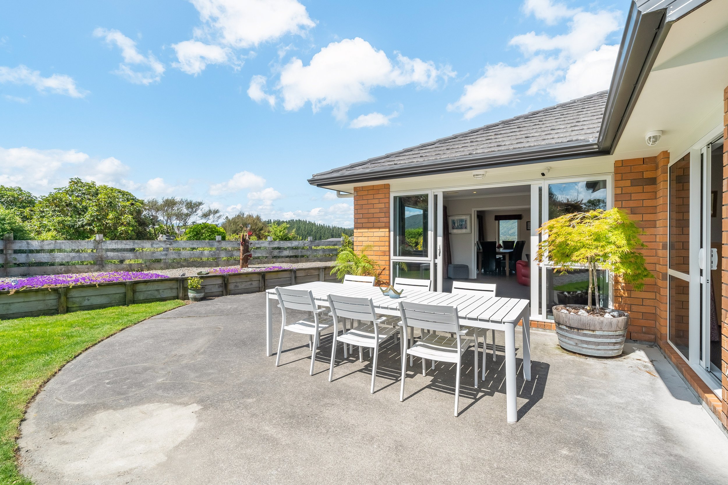 1 Valley View Way — Team Ledger
