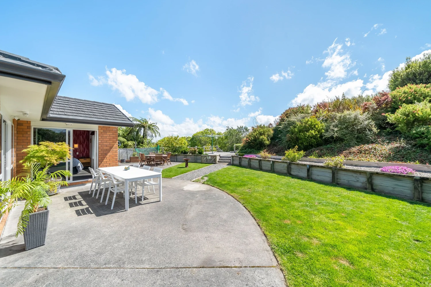 1 Valley View Way — Team Ledger Real Estate | Harcourts | Hutt Valley
