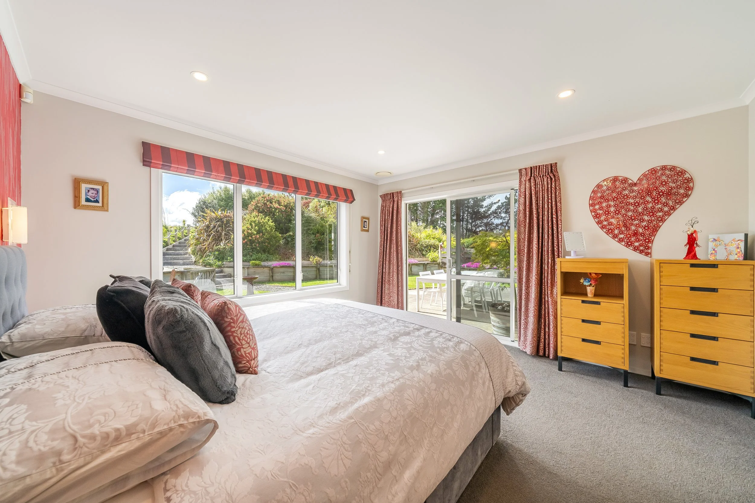 1 Valley View Way — Team Ledger