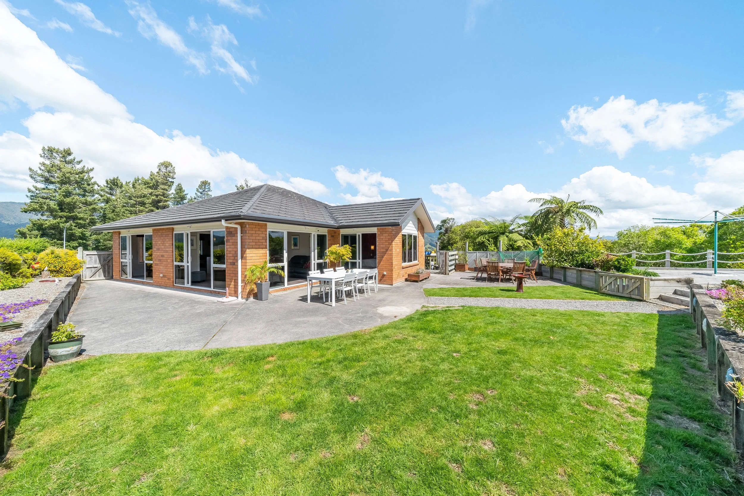 1 Valley View Way — Team Ledger