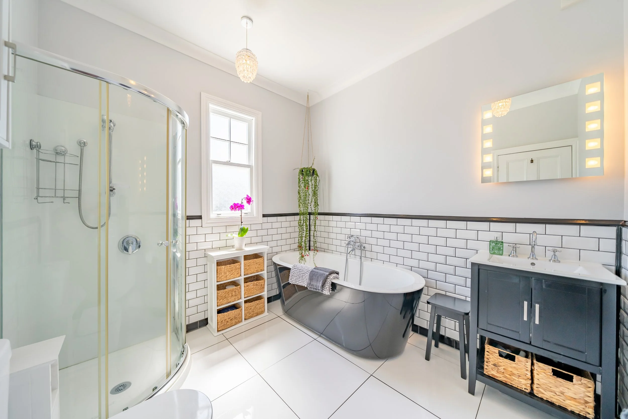 17 Victoria Street — Team Ledger Real Estate | Harcourts | Hutt Valley