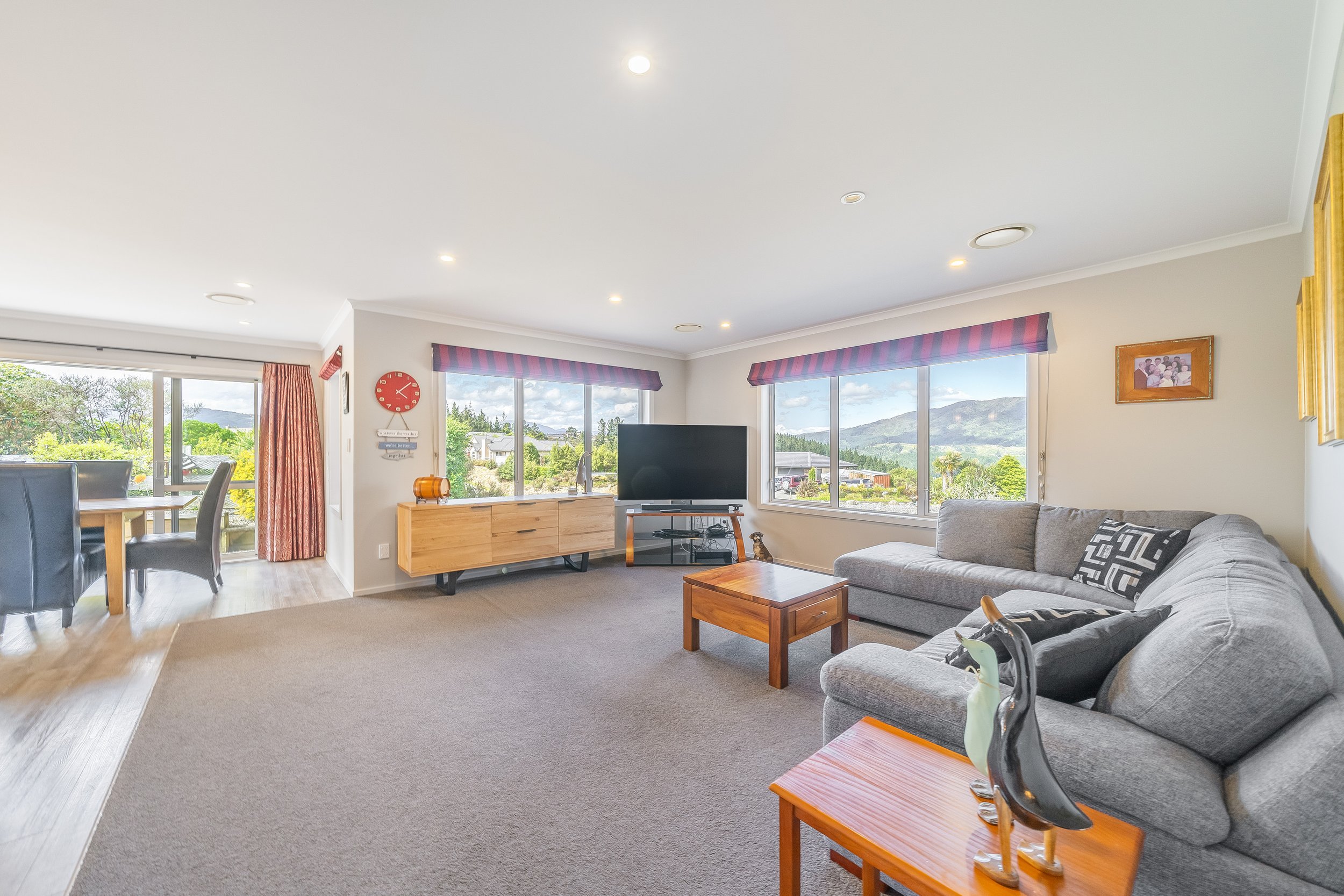 1 Valley View Way — Team Ledger