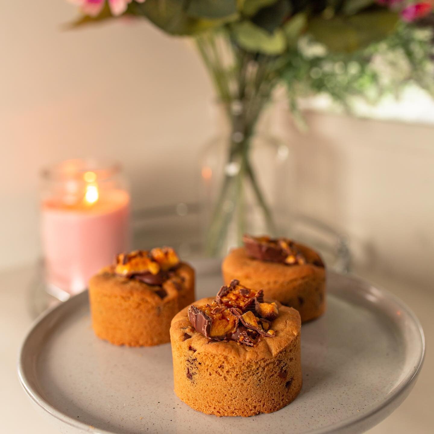 SOS Cookies - Cookies & Cakes