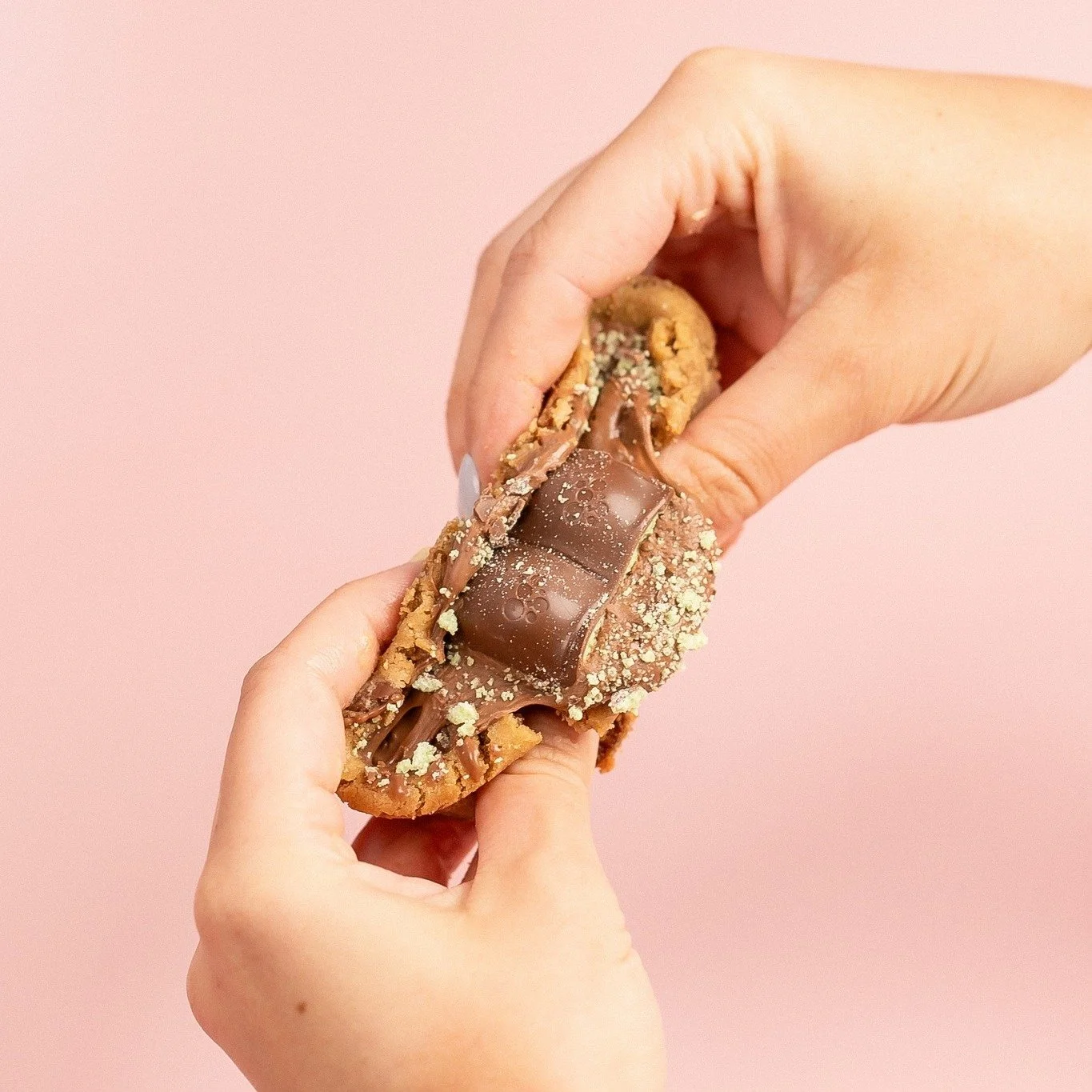 SOS Cookies - Cookies & Cakes