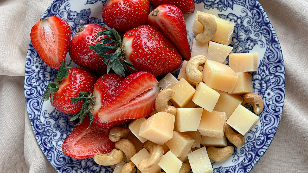 The Best Snacks for Eating Disorder Recovery — Dietitian Hannah
