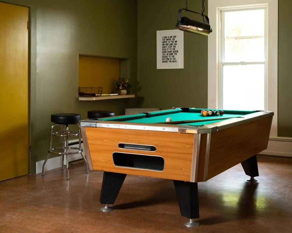 Valley Cougar Pool Table
