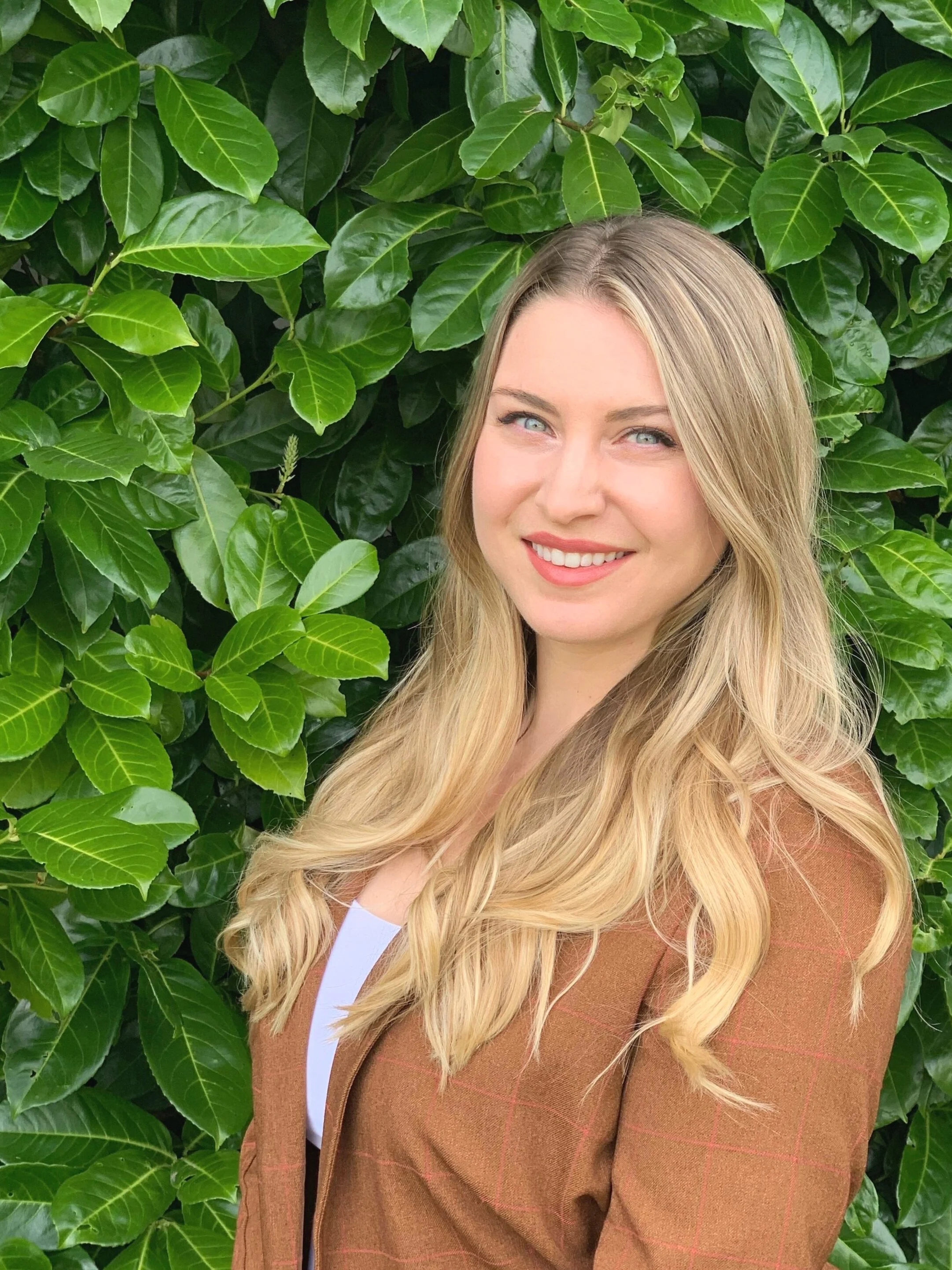 Therapist in Tacoma | Dr. Alexandra Emery