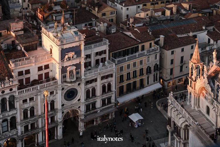 Torre dell'Orologio: medieval clock tower on Piazza San Marco