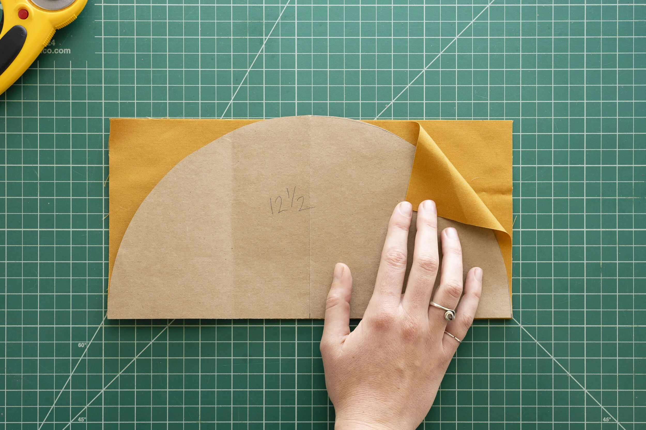 CURVES TECHNIQUE TUTORIAL: Making Templates and Piecing Quarter Circles ...