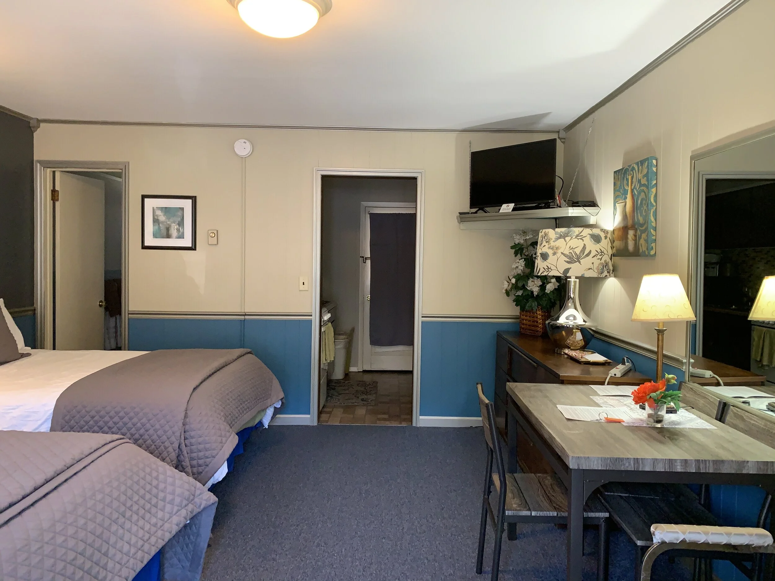 Starlite Motel Gallery — Starlite Motel & Suites
