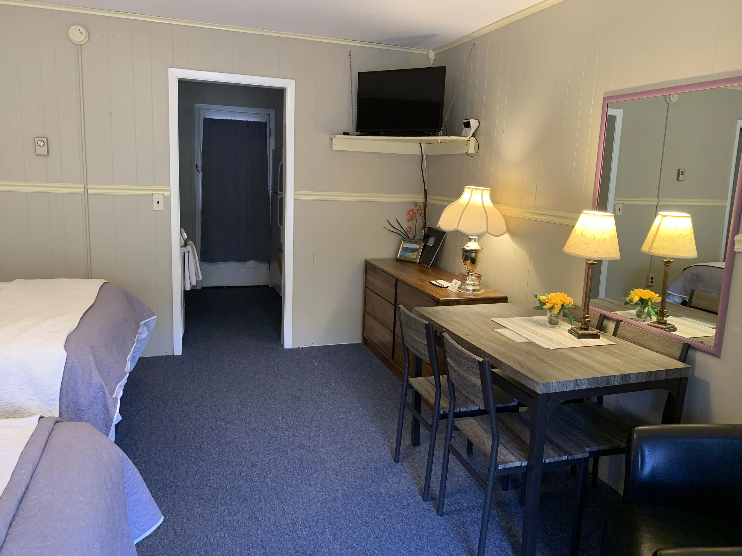 Starlite Motel Gallery — Starlite Motel & Suites