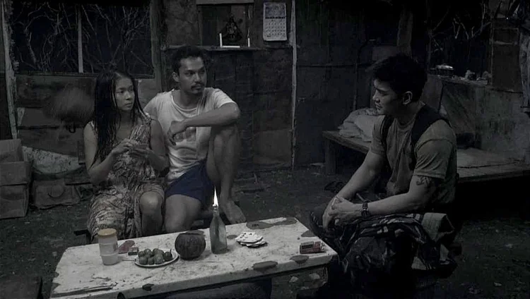 Anino Sa Likod Ng Buwan - Film Review | SINEGANG.ph