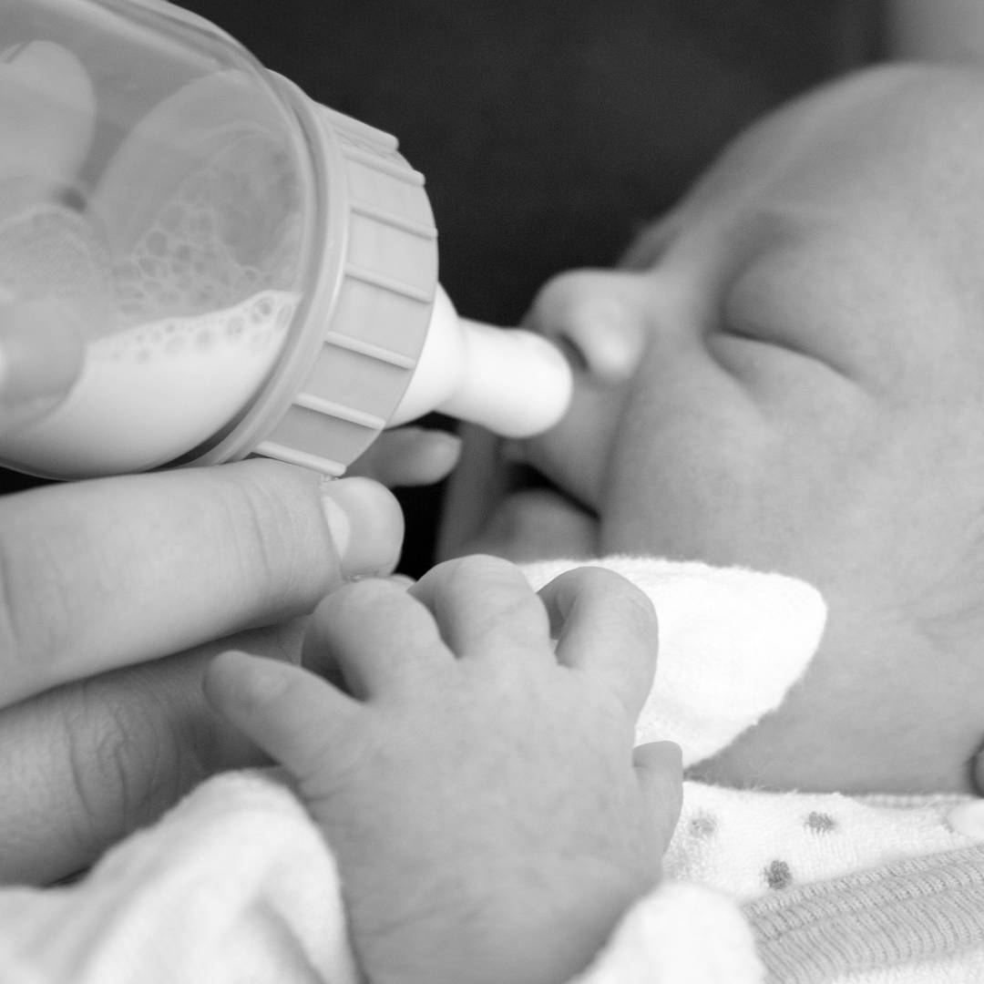 Paced Bottle Feeding. — Southern Natural Parenting Network
