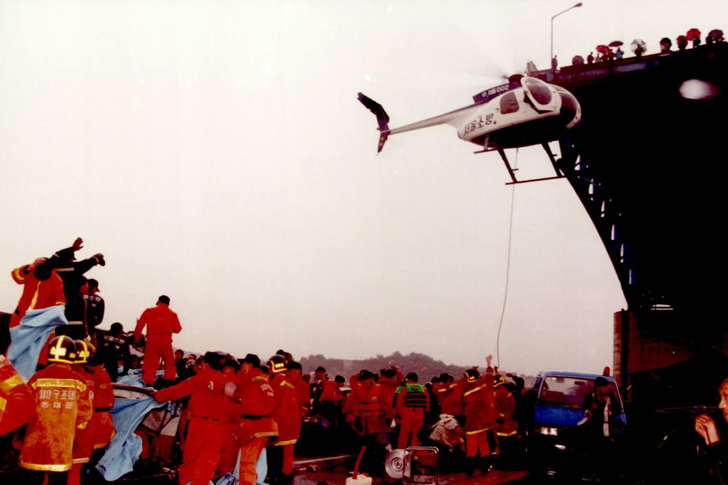 Episode 329: The Deadly Korean Bridge Collapse That Killed 32 - Bus ...