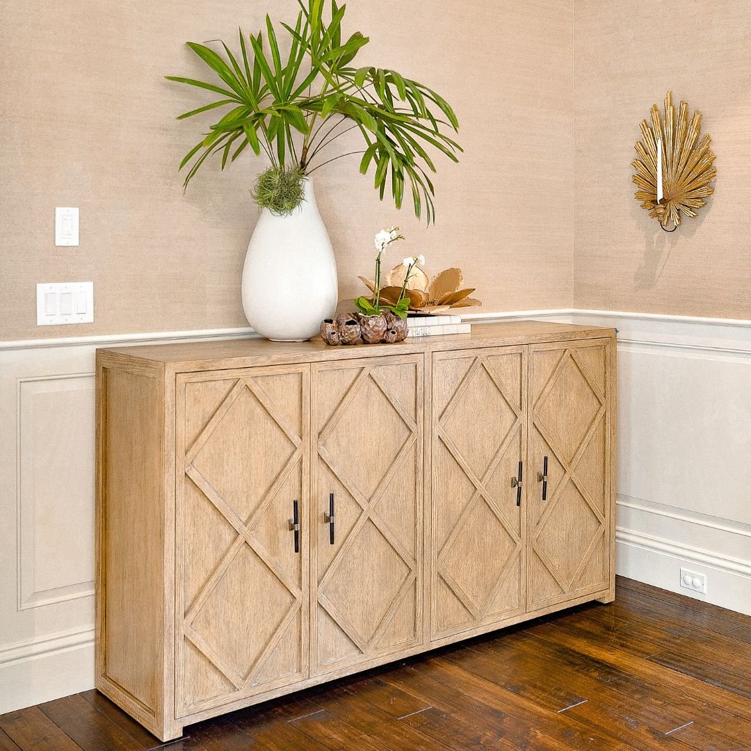 Angela Reynolds Designs • Interior Designer