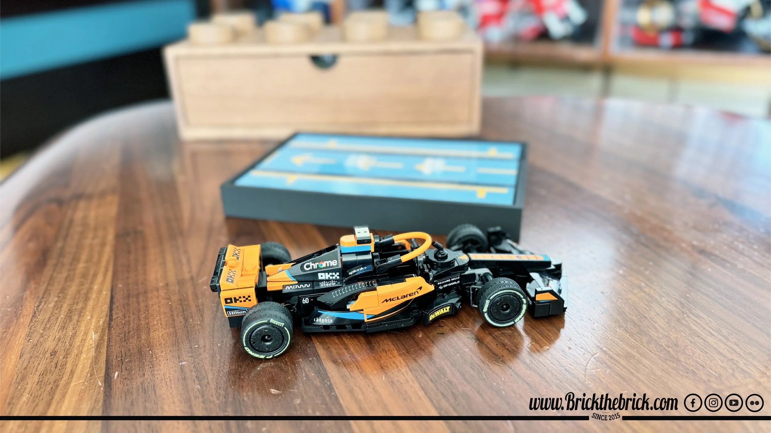 DISPLAY -FRAME / STAND FOR SPEED CHAMPIONS — BricktheBrick