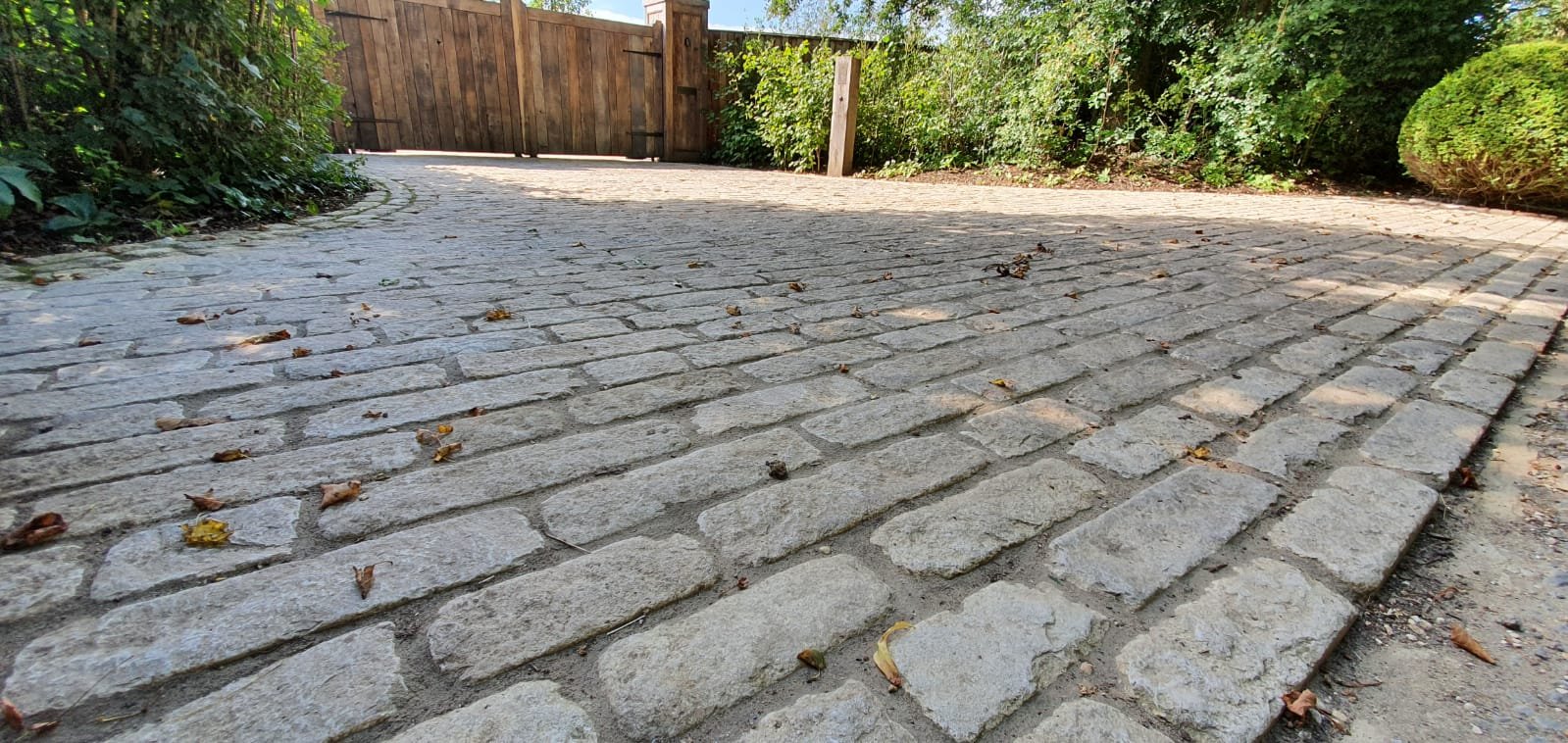 Cobbles, Setts & Clay Pavers — Allgreen