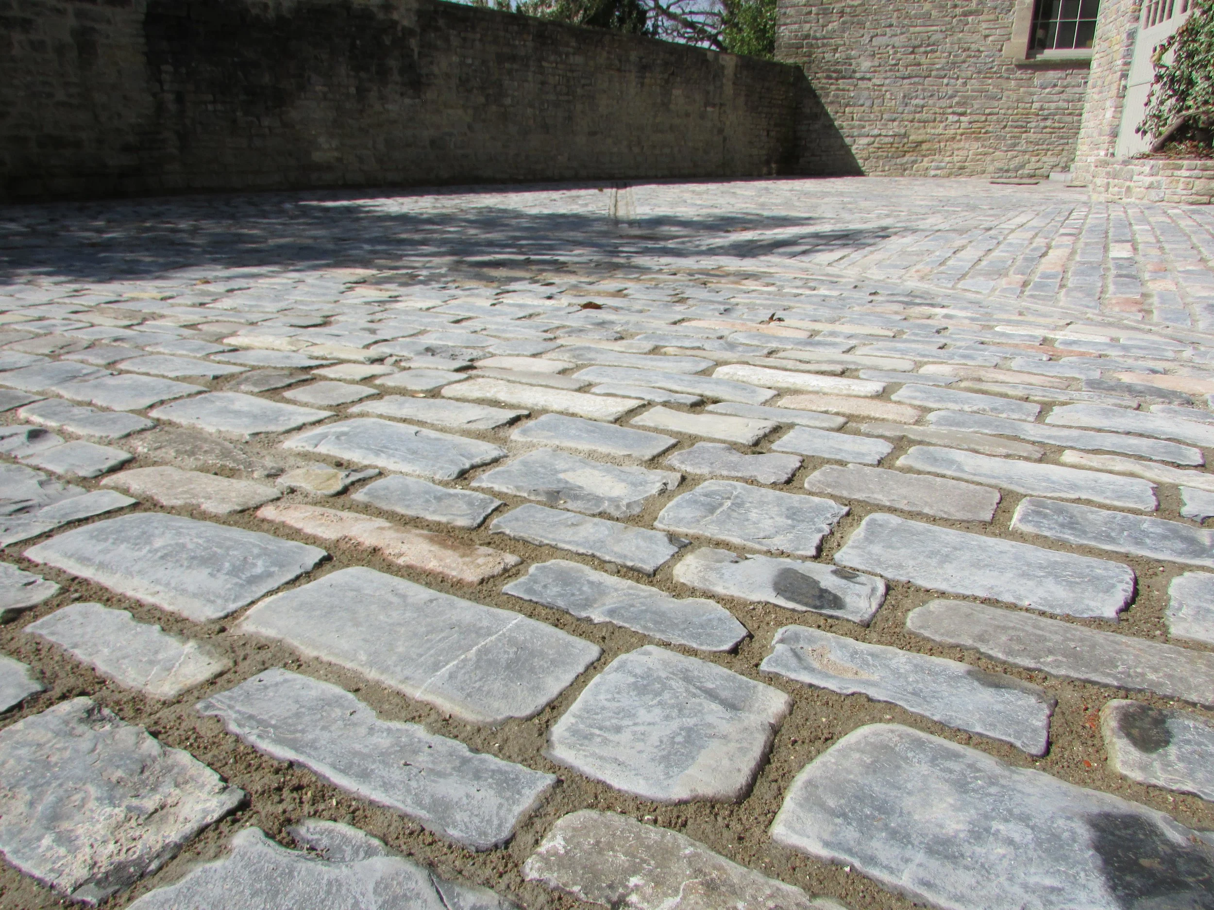 Cobbles, Setts, SlimSett Paving & Clay Pavers — Allgreen