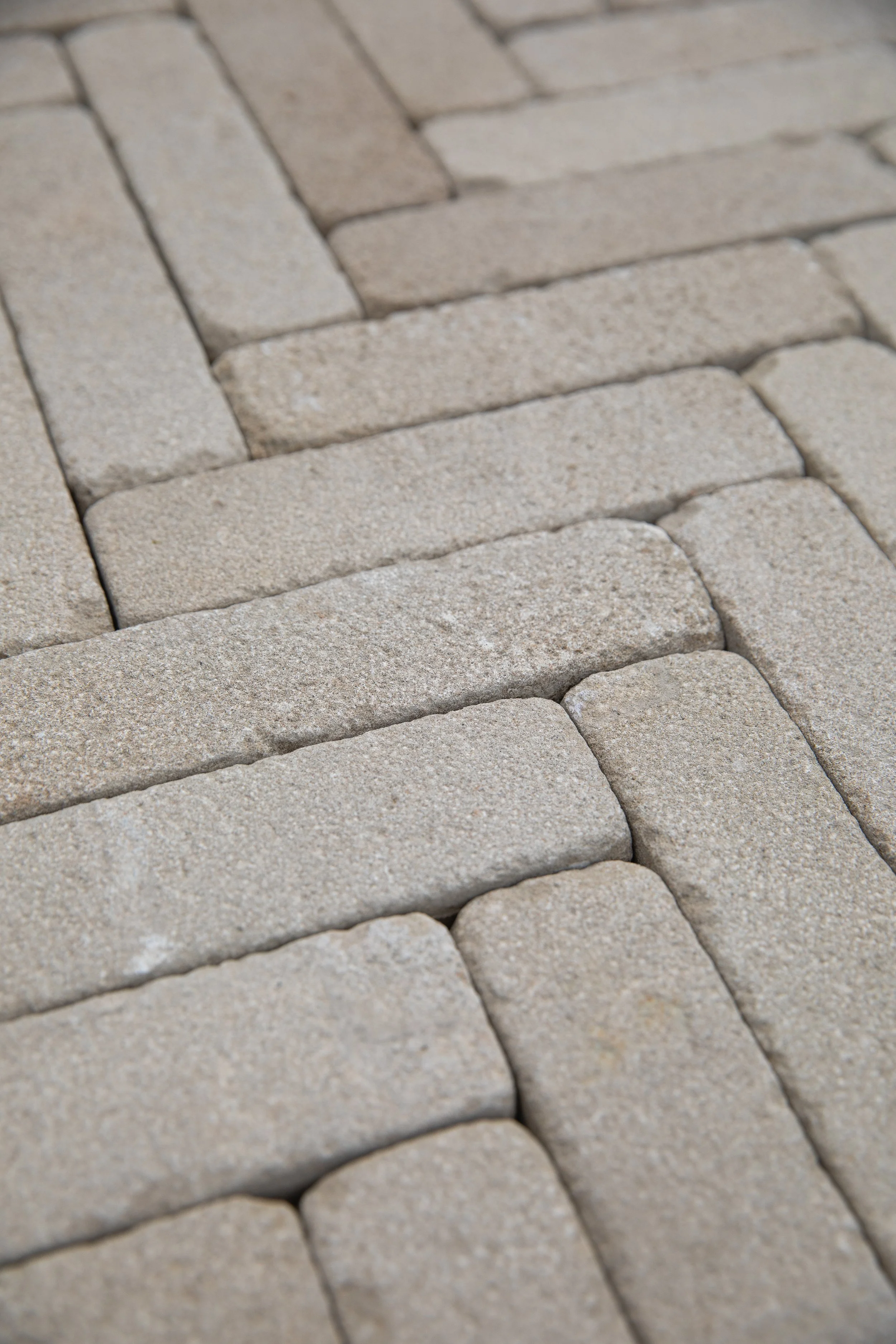 Cobbles, Setts, SlimSett Paving & Clay Pavers — Allgreen