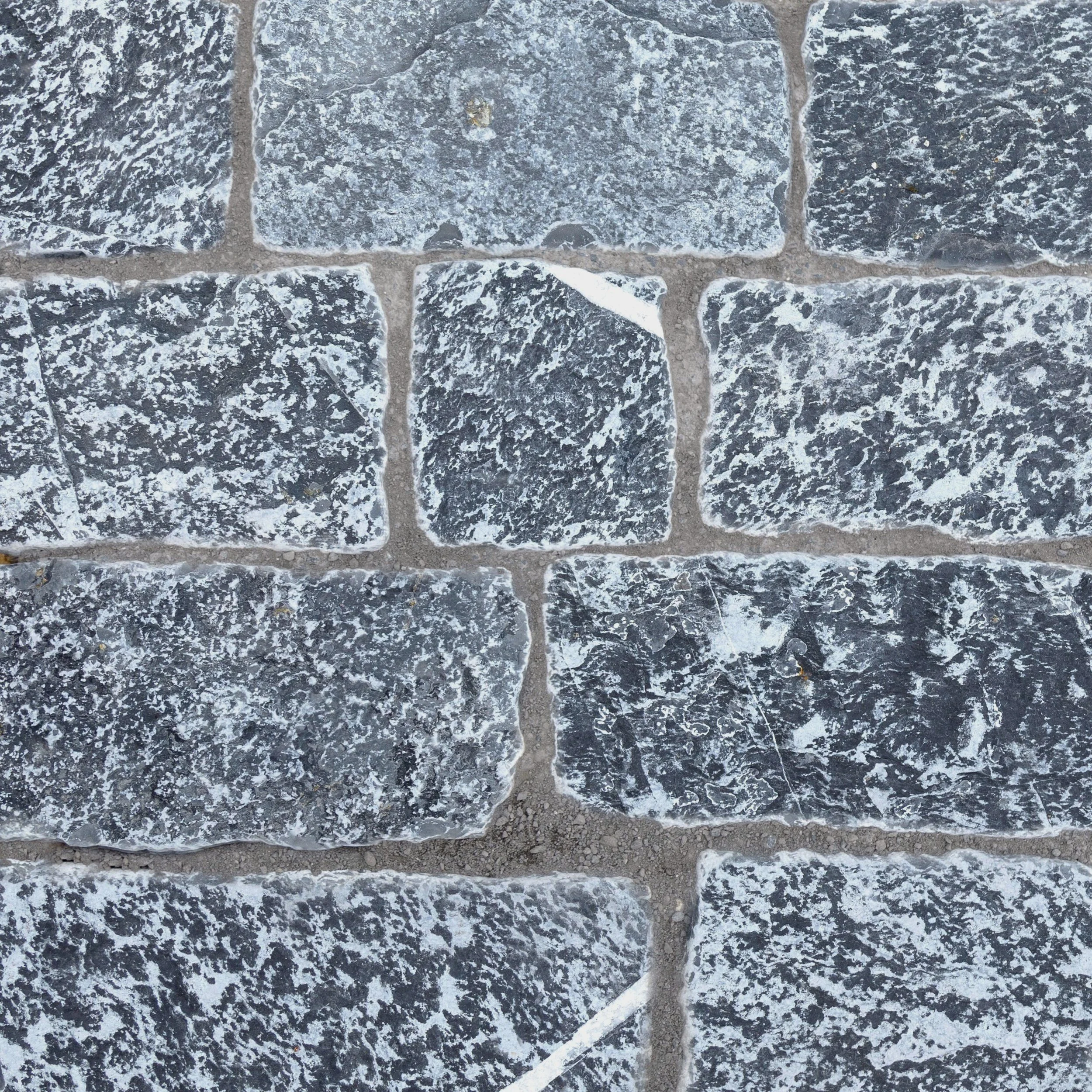 Cobbles, Setts, SlimSett Paving & Clay Pavers — Allgreen