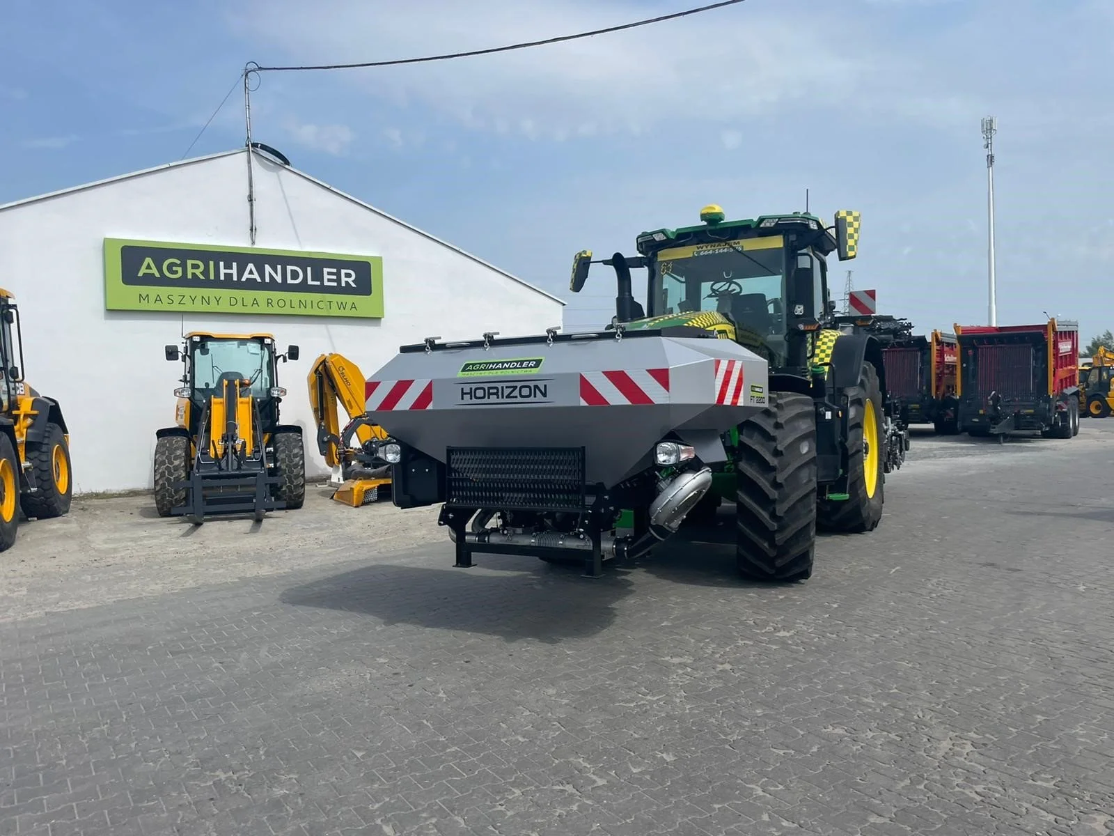 FT2200 - Granular Front Hopper | Horizon Agriculture