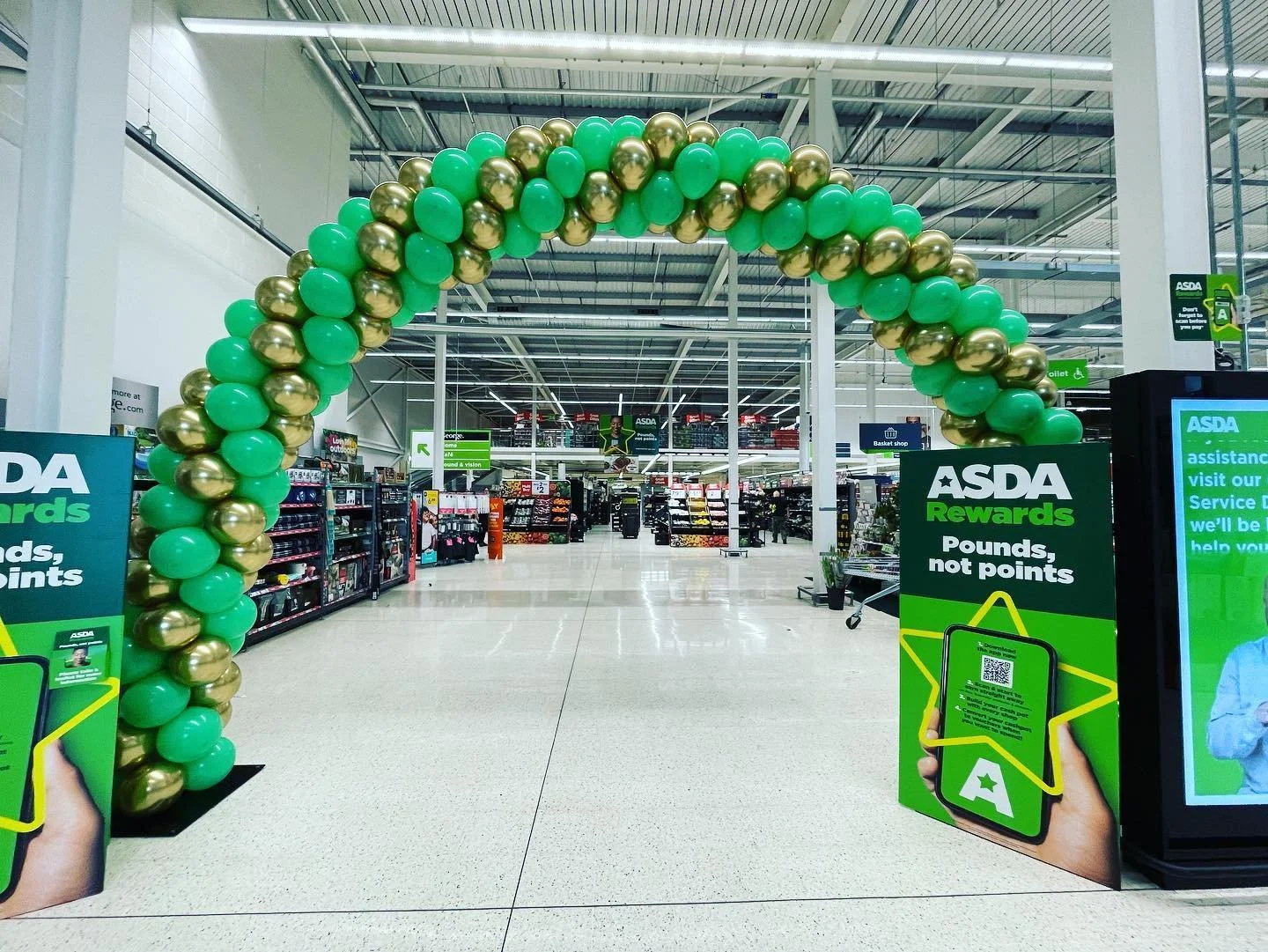 Balloon Displays — The Little Balloon Shop