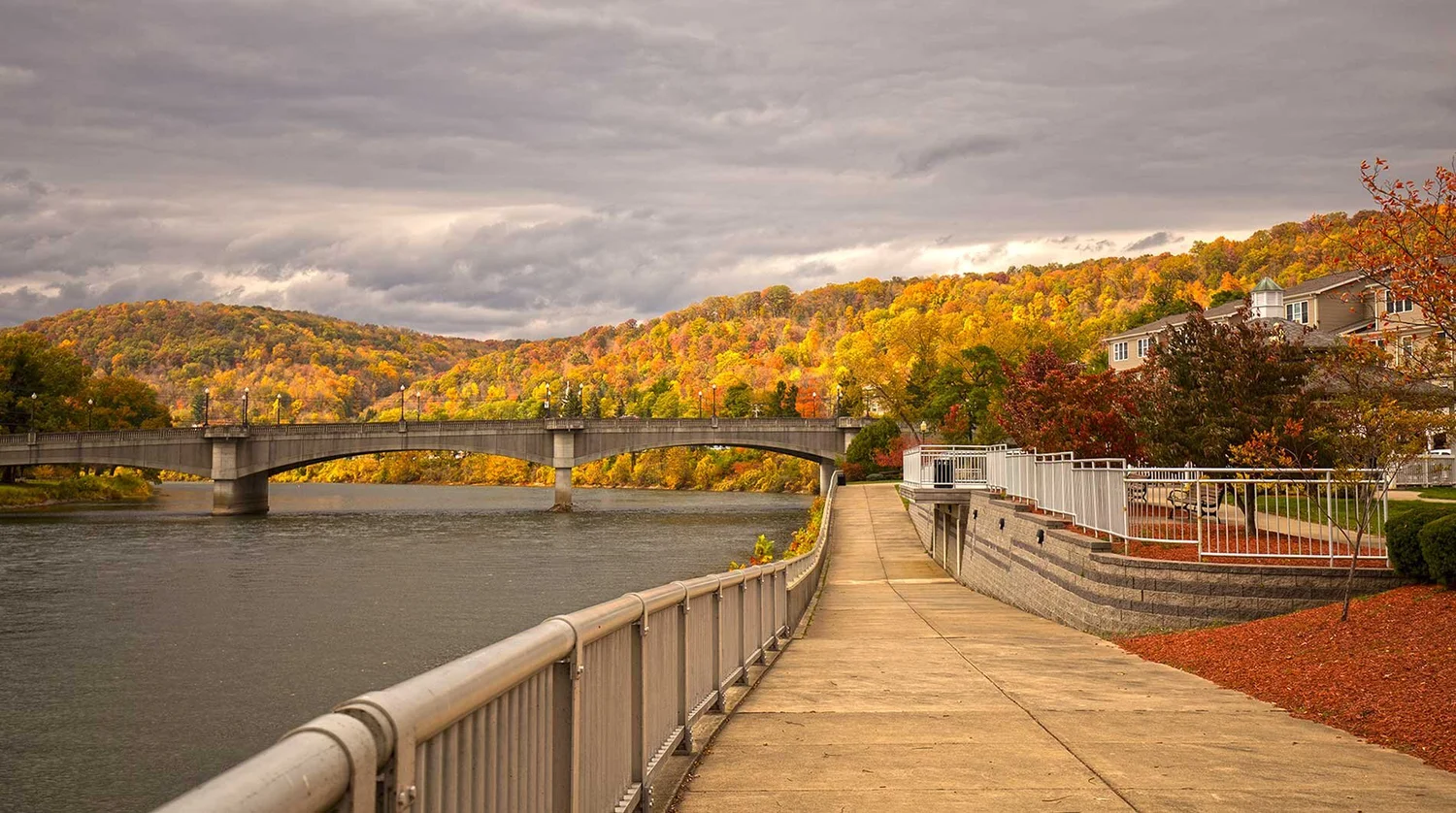 Explore Downtown Warren