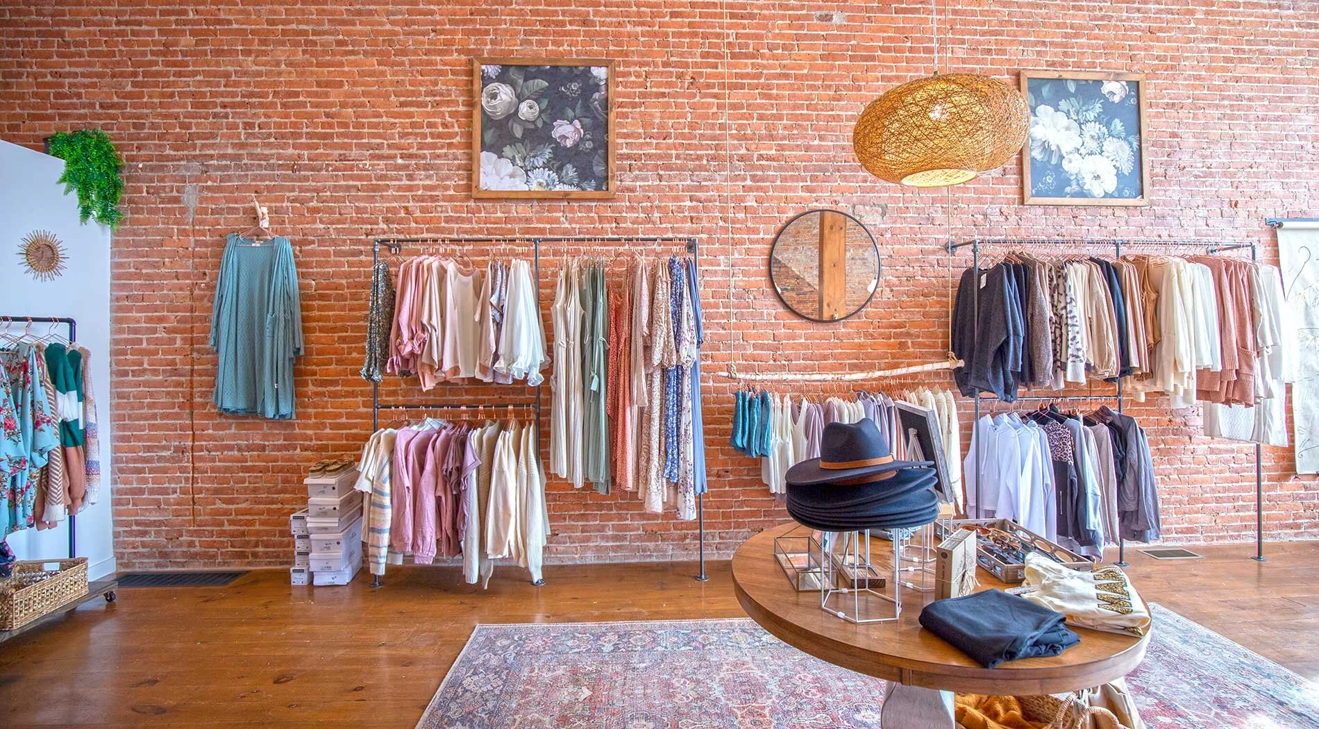 Explore Downtown Warren