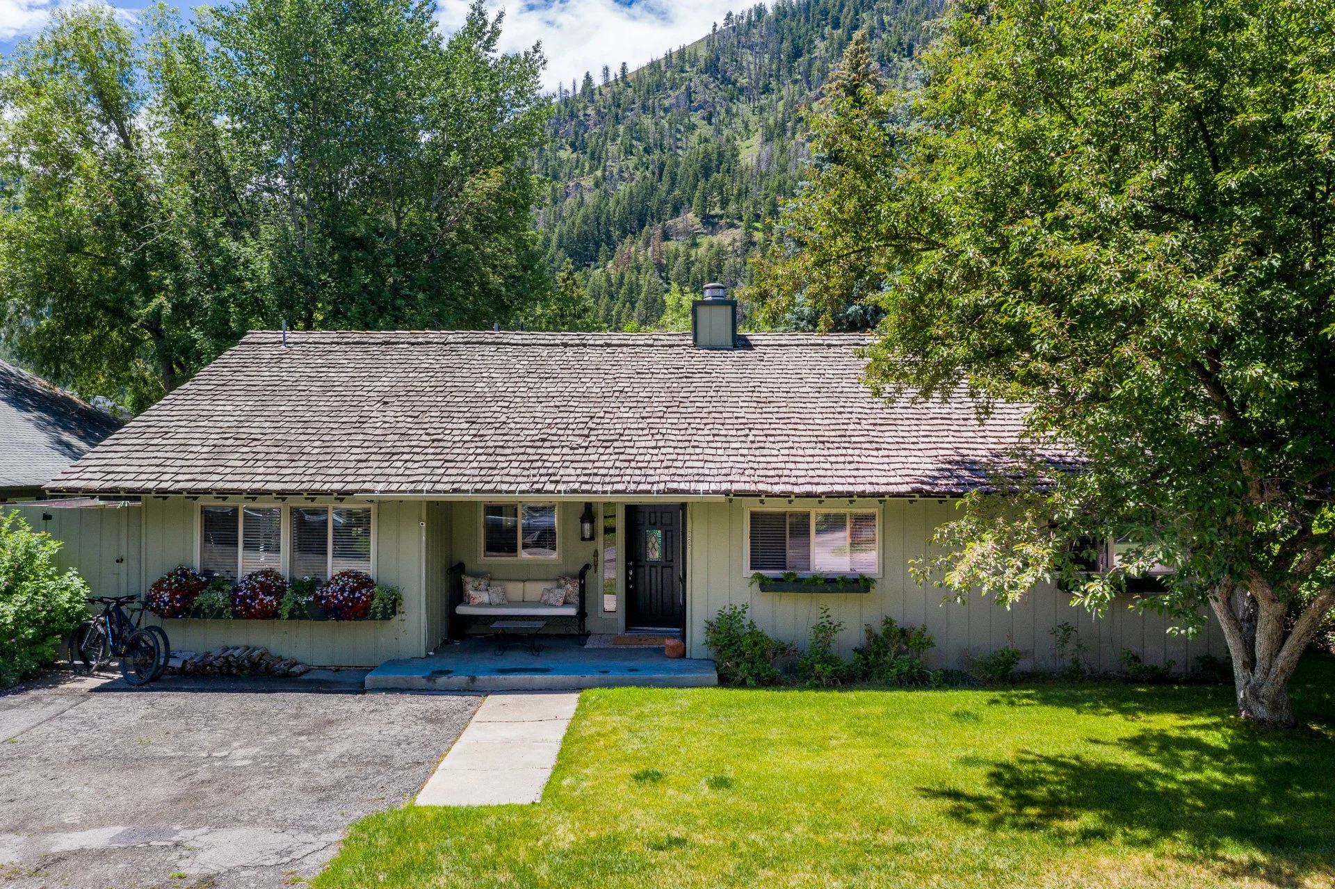 Stephanie Reed Real Estate | Trust Us to Bring You Home