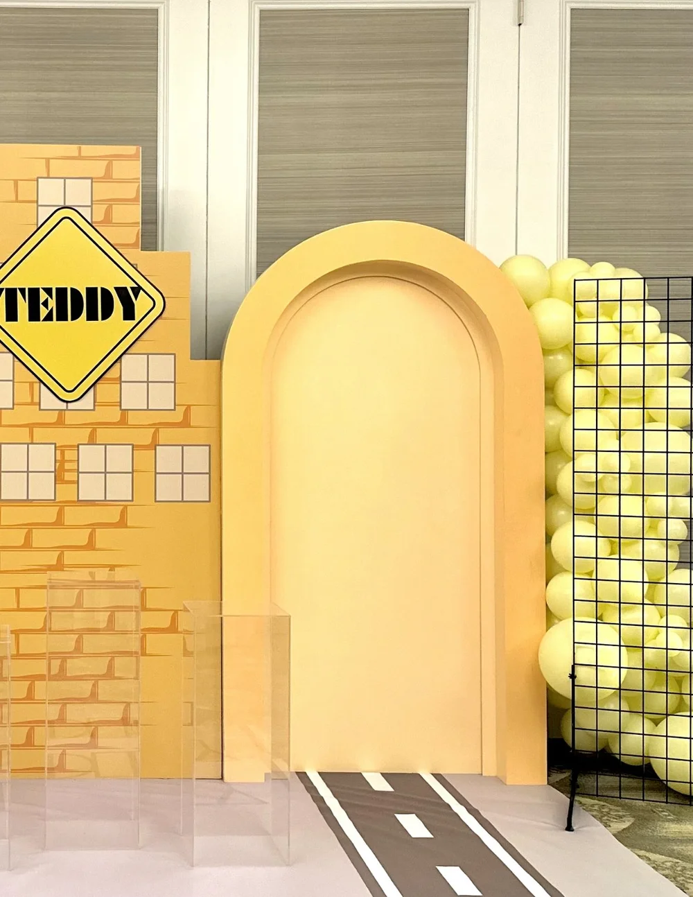 Backdrops — Vintage Unique Props