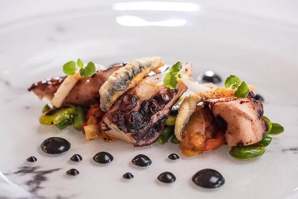 A Local’s Guide To The 16 Best Restaurants in Naples Florida (2025) — Naples Florida Travel Guide