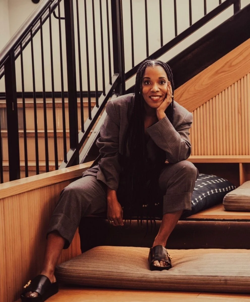 BIO — LINDSAY ADAMS
