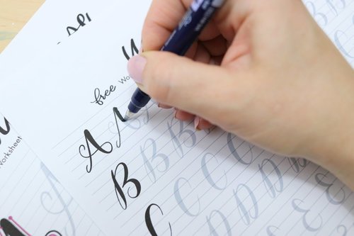 FREE Flourish Practice Sheets — Weronika Zubek Fine Art