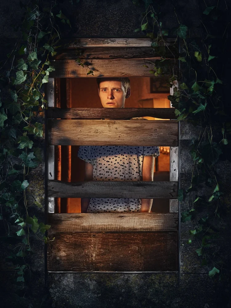 DawnWeller - Prop Stylist and Set Designer London