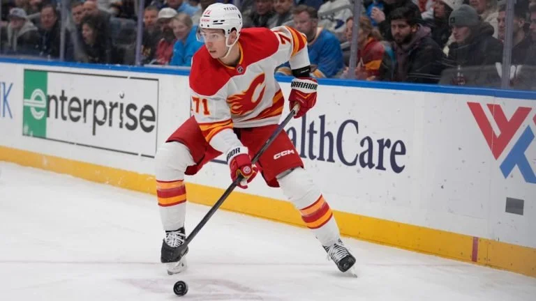 Jets land forward Walker Duehr on one-year, two-way contract — O2K ...
