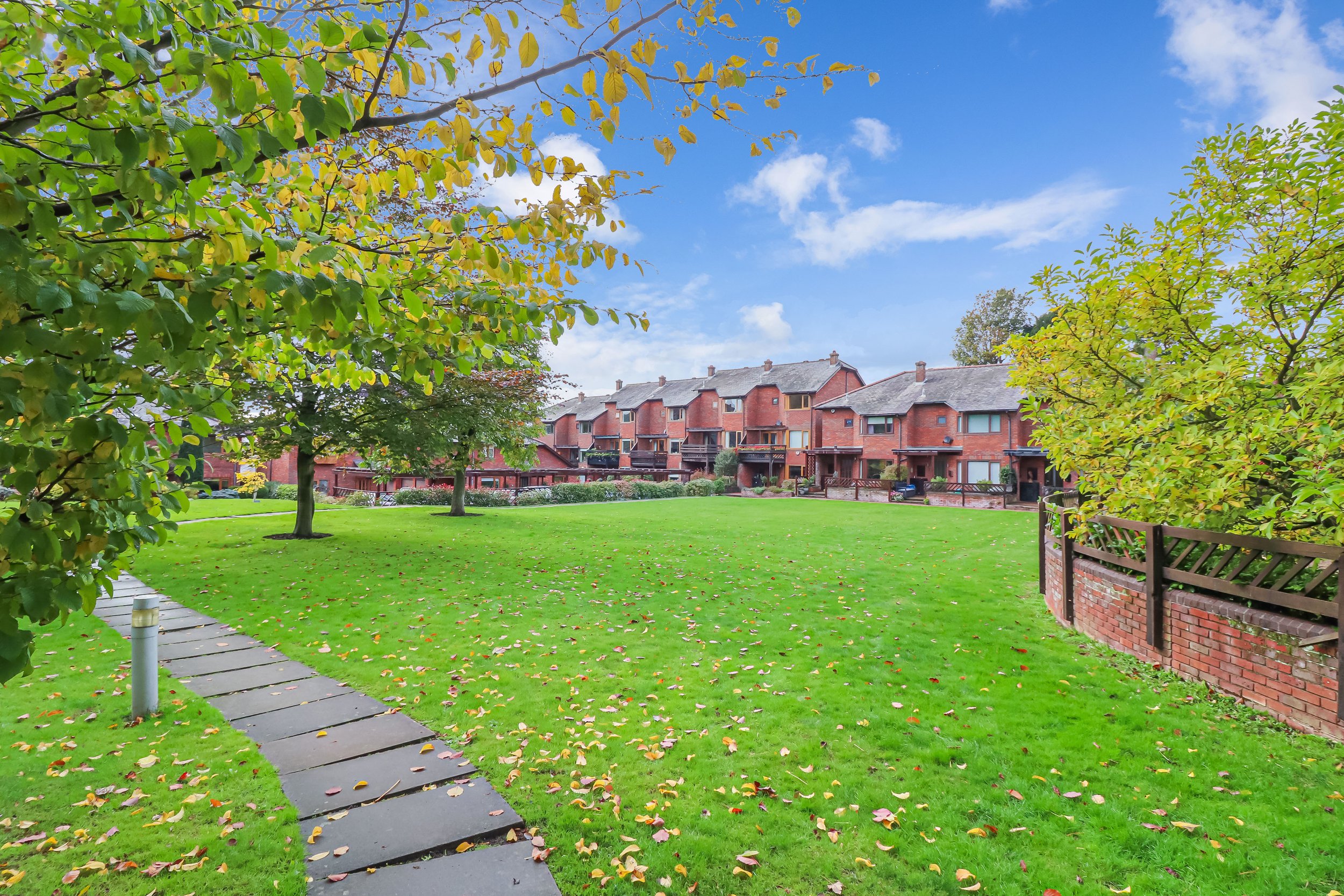 9 Old Garden Court — David Chadwick St Albans