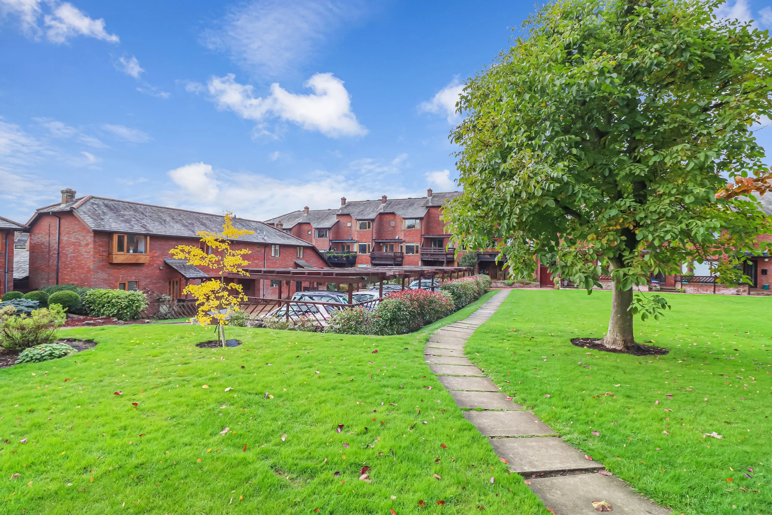 9 Old Garden Court — David Chadwick St Albans