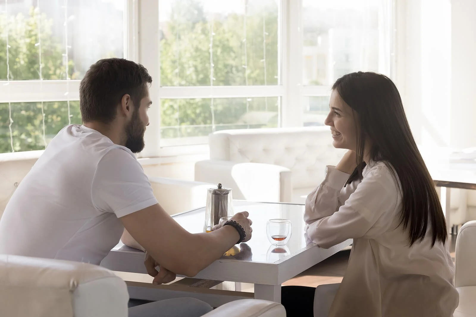 How to Reconnect With Your Partner: Tips From a Couples Therapist in ...