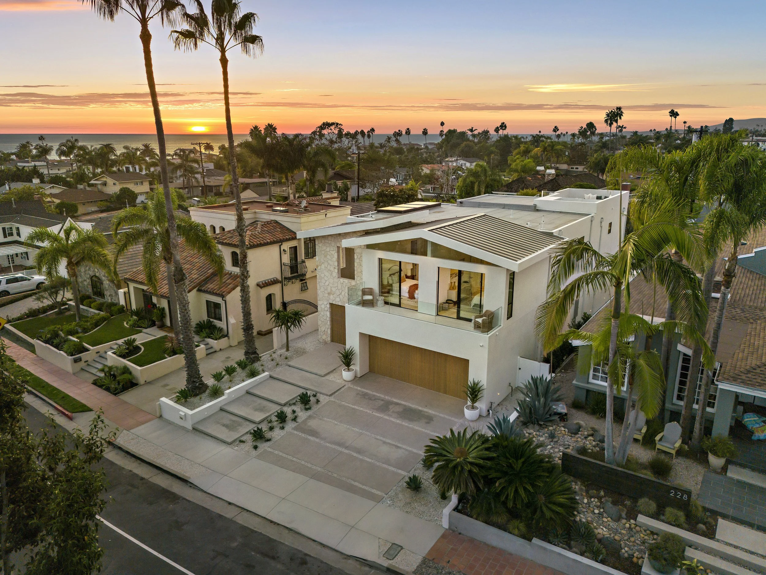 Just Sold — Gary Ward Properties