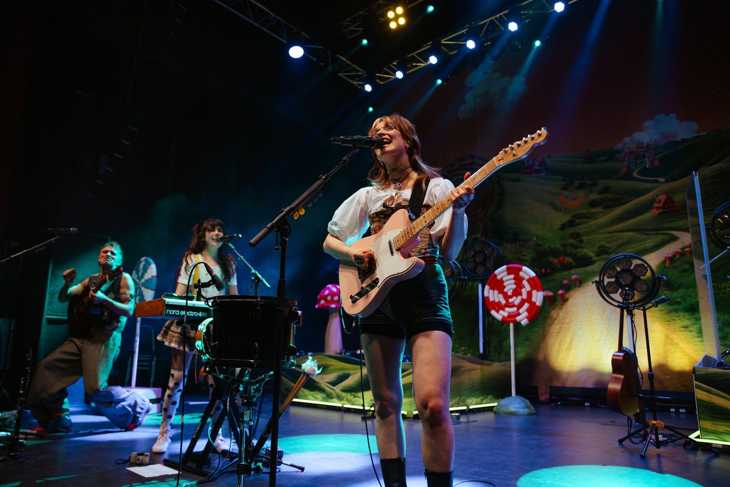 FIZZ take London’s O2 Shepherd’s Bush Empire by storm — THE INDIE SCENE