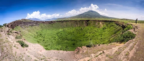 Culture, Hiking & Volcano Summit — Alika Africa // Duma Explorer