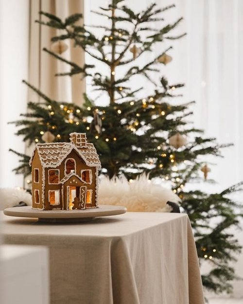 Festive Homes Sure to Inspire You This Christmas — The Curb Appeal Co.